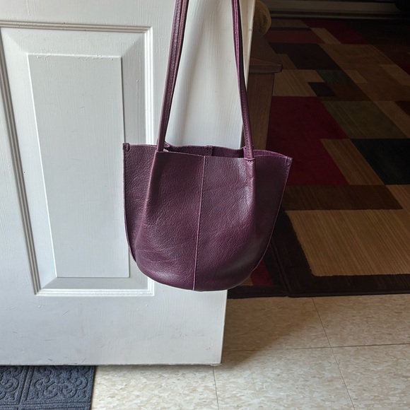 Bags | Portland Leather Devon Tote | Poshmark